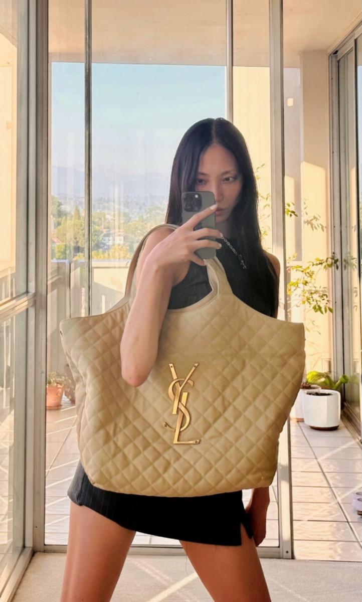 YSL托特大包換上奶茶色！「Icare」成品牌營收密碼，韓國超模朴秀珠搶先秀包 | Bella.tw儂儂